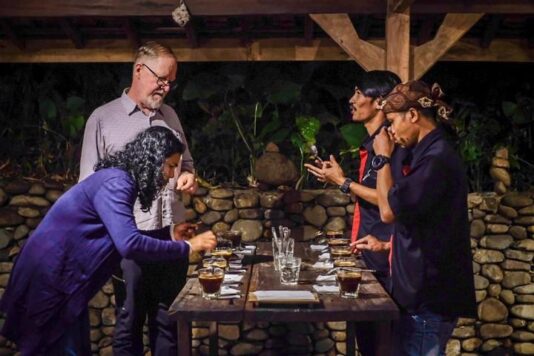 Mengenal Rumah Kopi Ranin Bogor bersama Tejo Pramono | Radio Idola Semarang