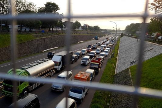 Kapolda Sebut Puncak Arus Mudik di Jateng Sudah Terlewati | Radio Idola ... Kapolda Sebut Puncak Arus Mudik di Jateng Sudah Terlewati | Radio Idola ...